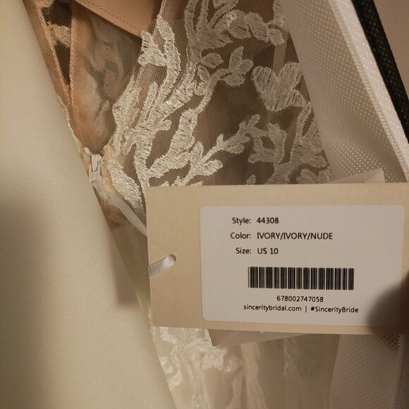 Jason Alexander | Dresses | Jason Alexander Sincerity Wedding Gown ...